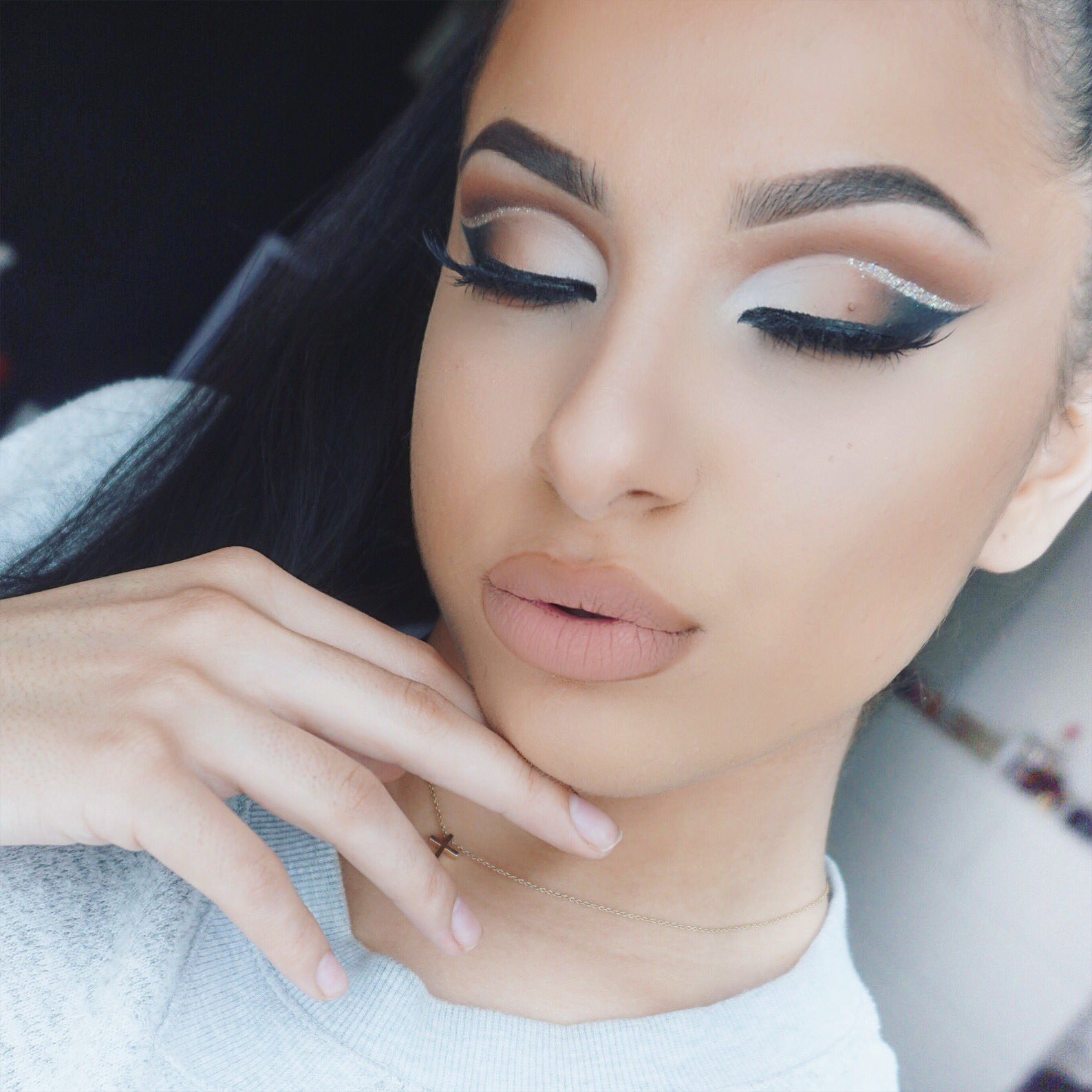 Cut Crease Makeup Tutorial