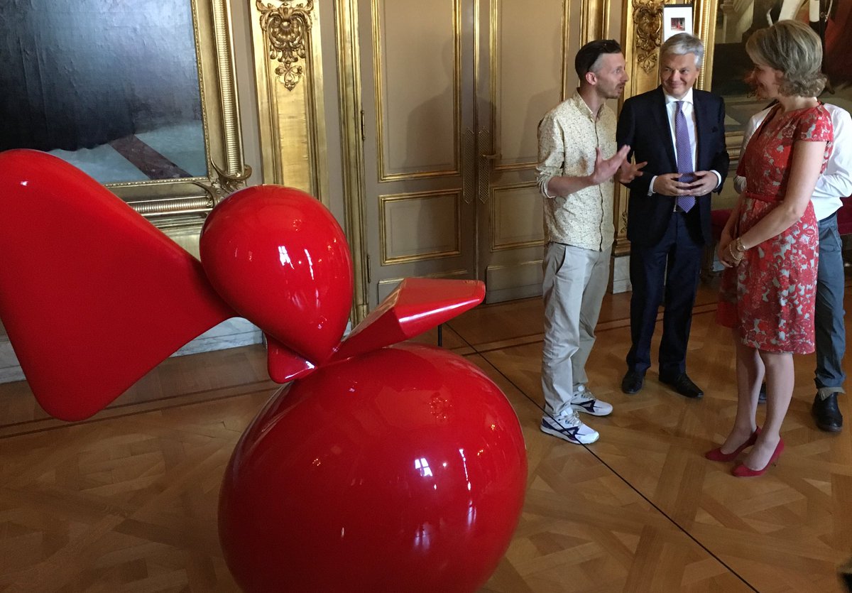 LLa reina Mathilde recibe a la primera dama de Benin Señora Claudine ...