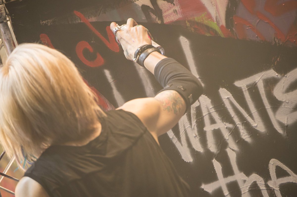 ねね@hangover 余韻 (@nene_OLDCODEX) | Twitter