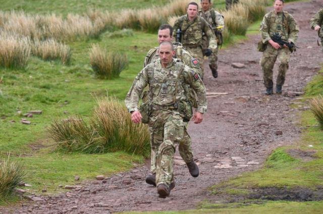 Students from the infantry battle school take part in exercise fan ...