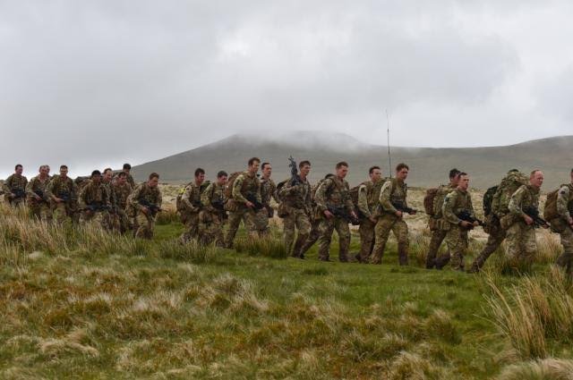 Students from the Infantry Battle School take part in Exercise Fan ...