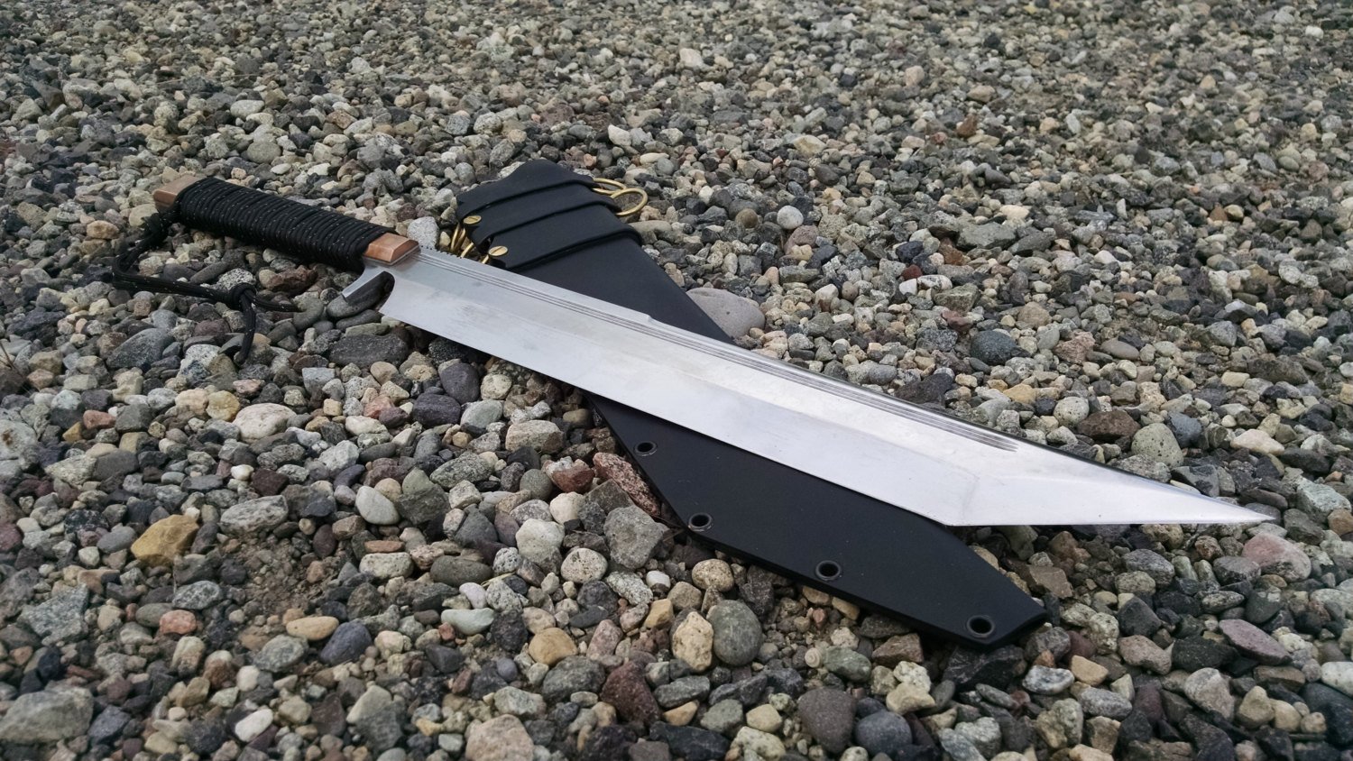Tactical Short Sword