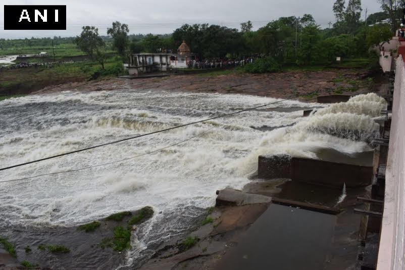 Madhya Pradesh: Three gates of Bhadbhada Dam in Bhopal opened after ...