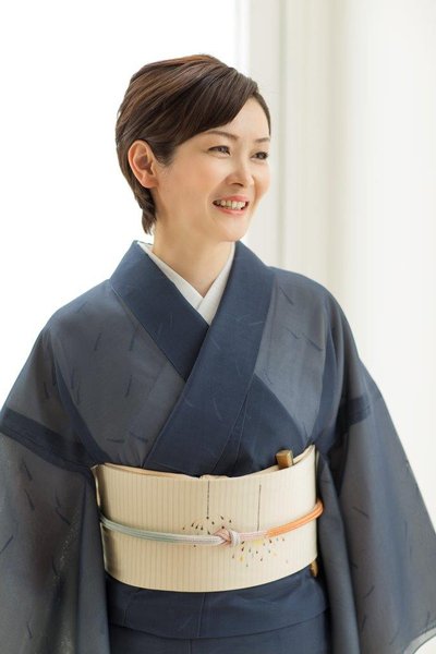 婦人画報 Fujingaho On Twitter 夏のきもの着こなし術は、梨園の妻に学びたい!市川染五郎丈令夫人・ 藤間園子 さんが意識されているのは清涼感。