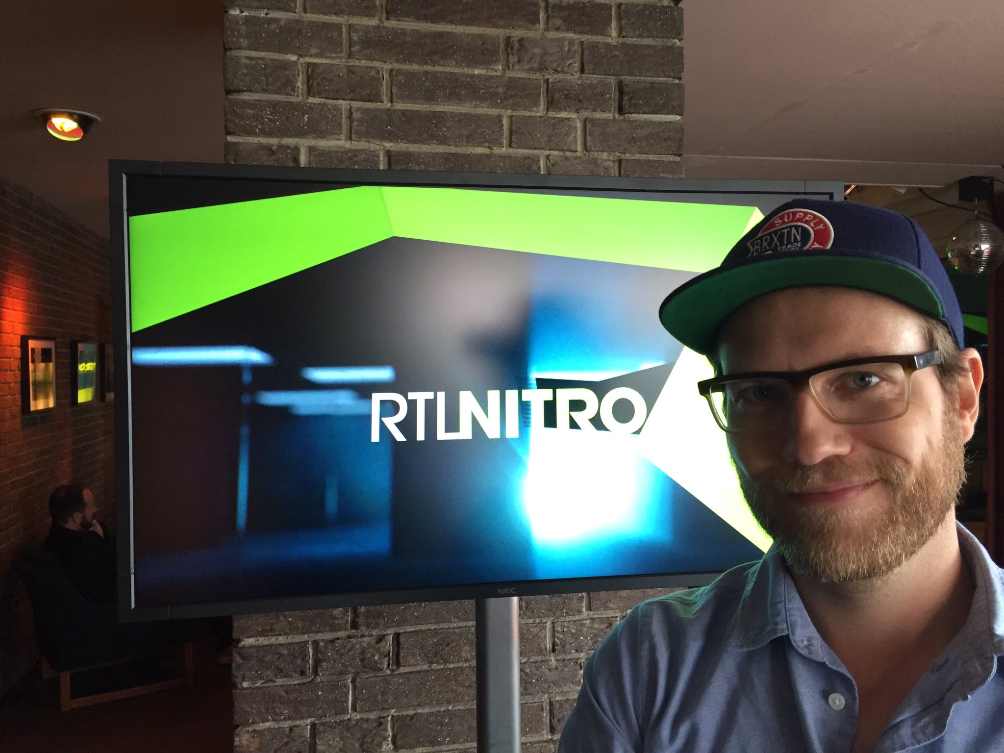 Nils Bomhoff moderiert das "Nitro Autoquartett" für RTL NITRO ...
