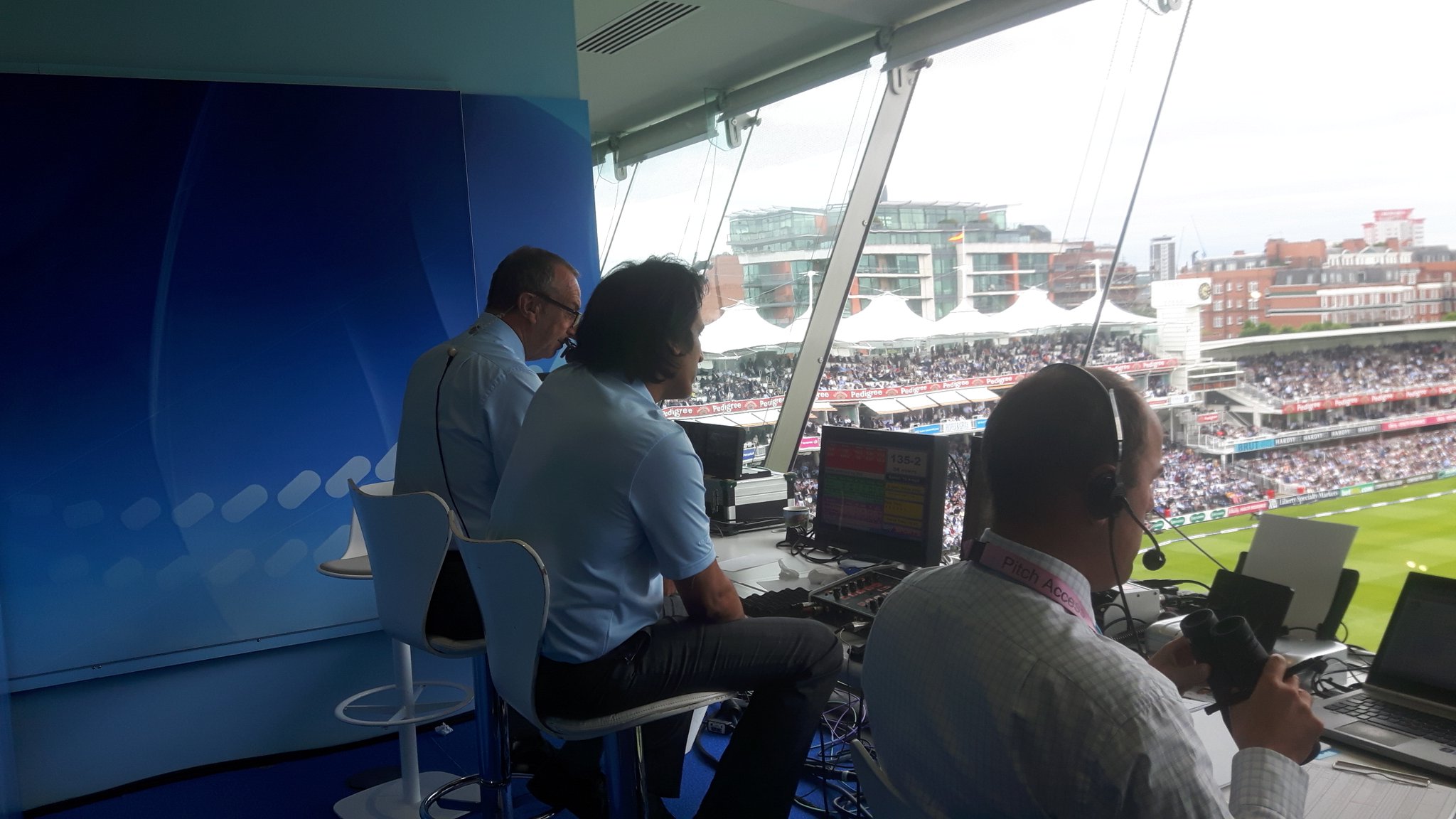 Commentary Box