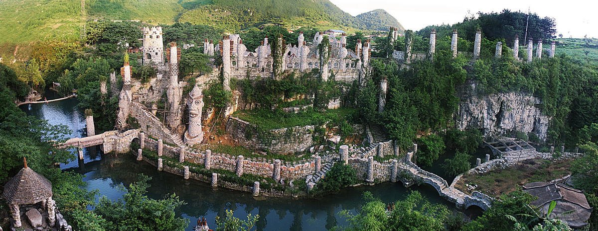 Marvelous: Stone mason spends 20 years to build a stone castle honoring ...
