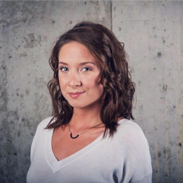 Caroline gingras perd son micro à blvd #radio #quebec - scoopnest.com