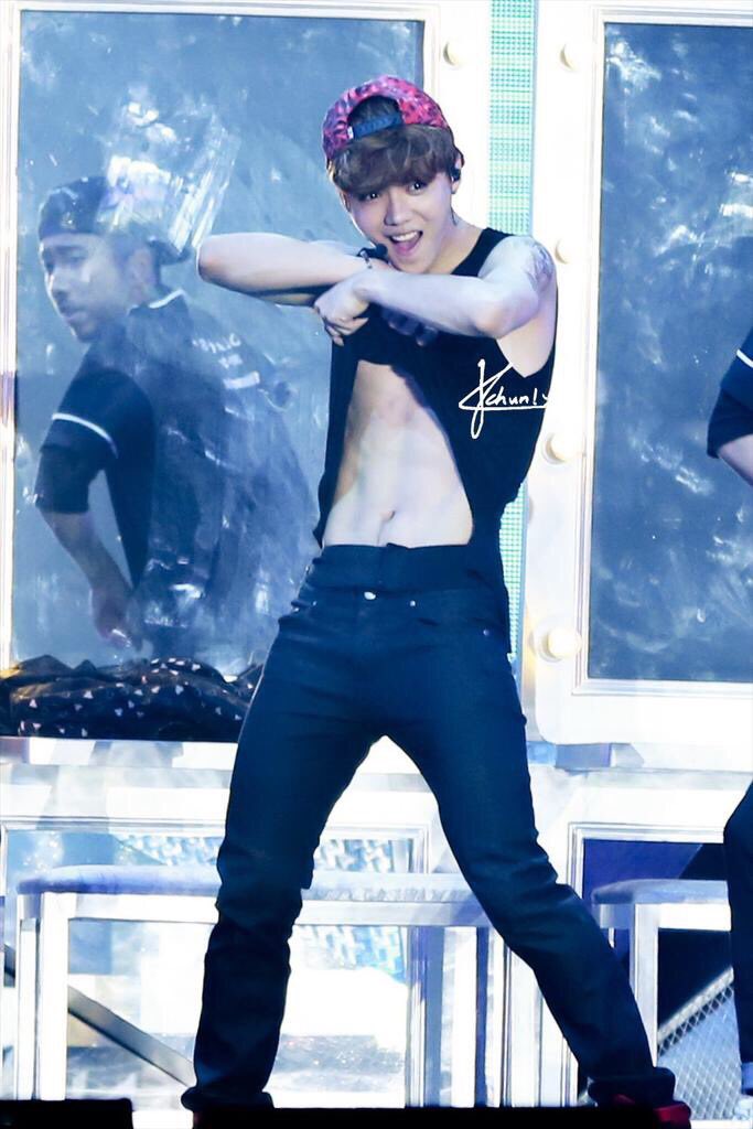 Luhan Abs