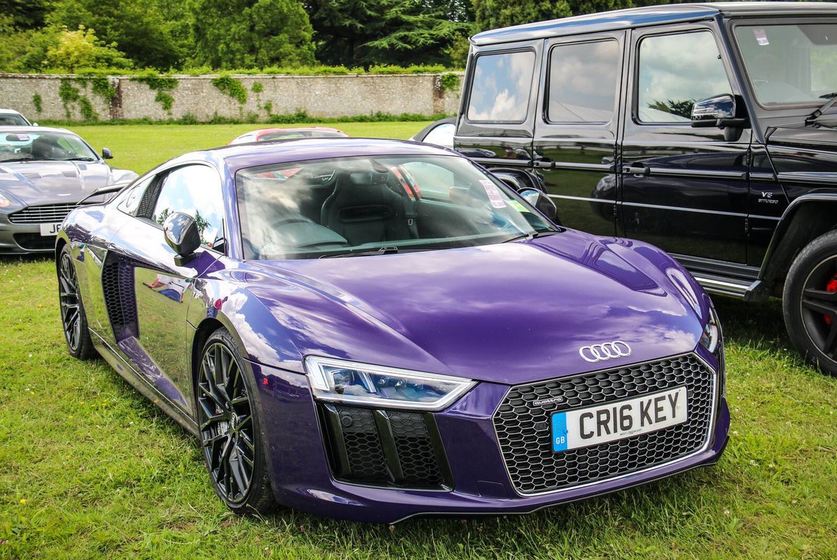 Audi R8 Purple