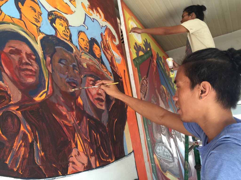 Grupo mula sa UGATLAHI at KARATULA naghahanda na ng mga murals ni ...