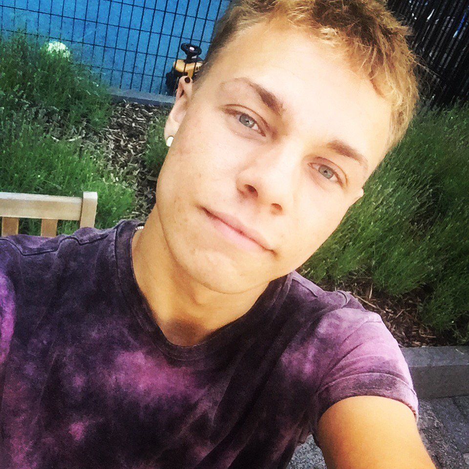 It's saturdayselfie time with Callum who plays Clayton! Corrie saturday ...