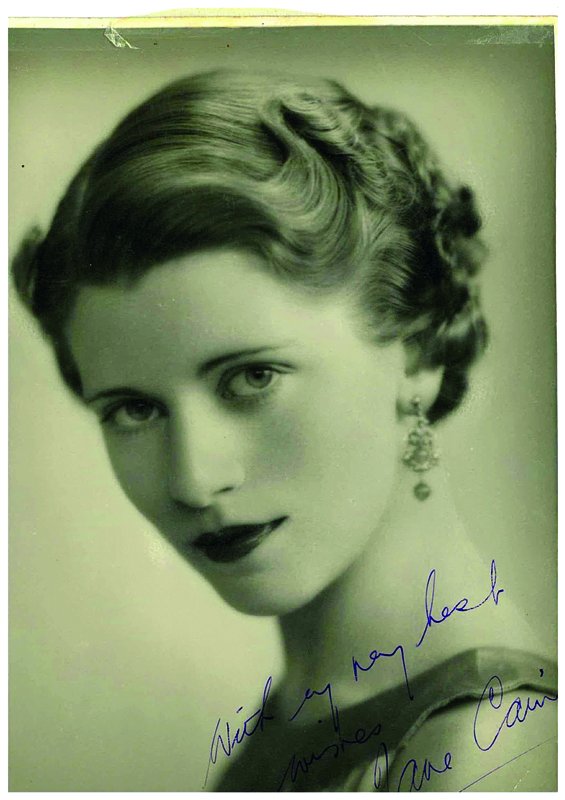 Ethel Cain's Instagram, Twitter & Facebook on IDCrawl