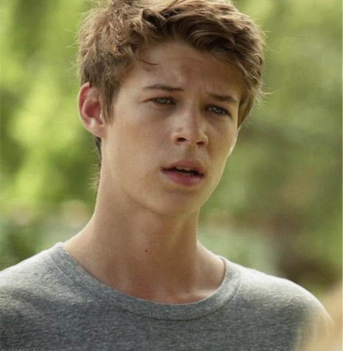 Colin Ford Sexy