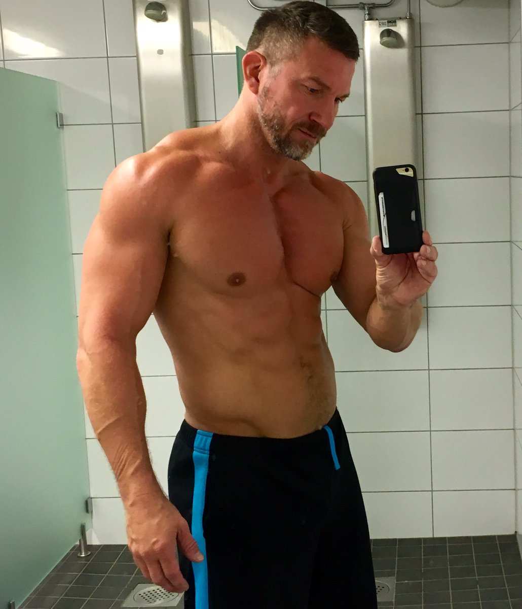 Tomas Brand Men