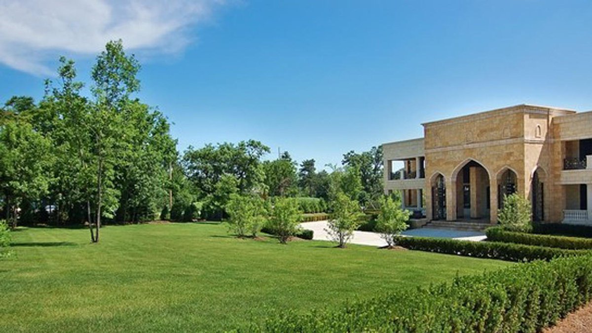 Burr Ridge’s Villa Taj mansion is for sale at $10.95M, with a new name ...