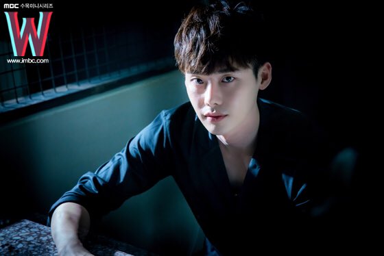 Korseries.com on Twitter: "อีจงซอก ในเบื้องหลังการถ่ายทำละคร #W ช่อง MBC หล่อม๊ากกกก #เสียงสูง ...