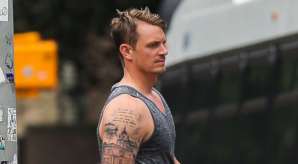 Joel Kinnaman Body