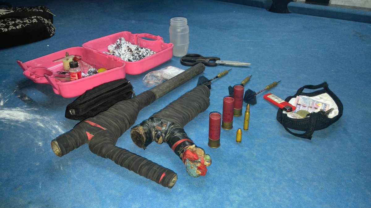 Narekober sa crime scene ang isang kalibre 38 baril, sumpak, bala ...