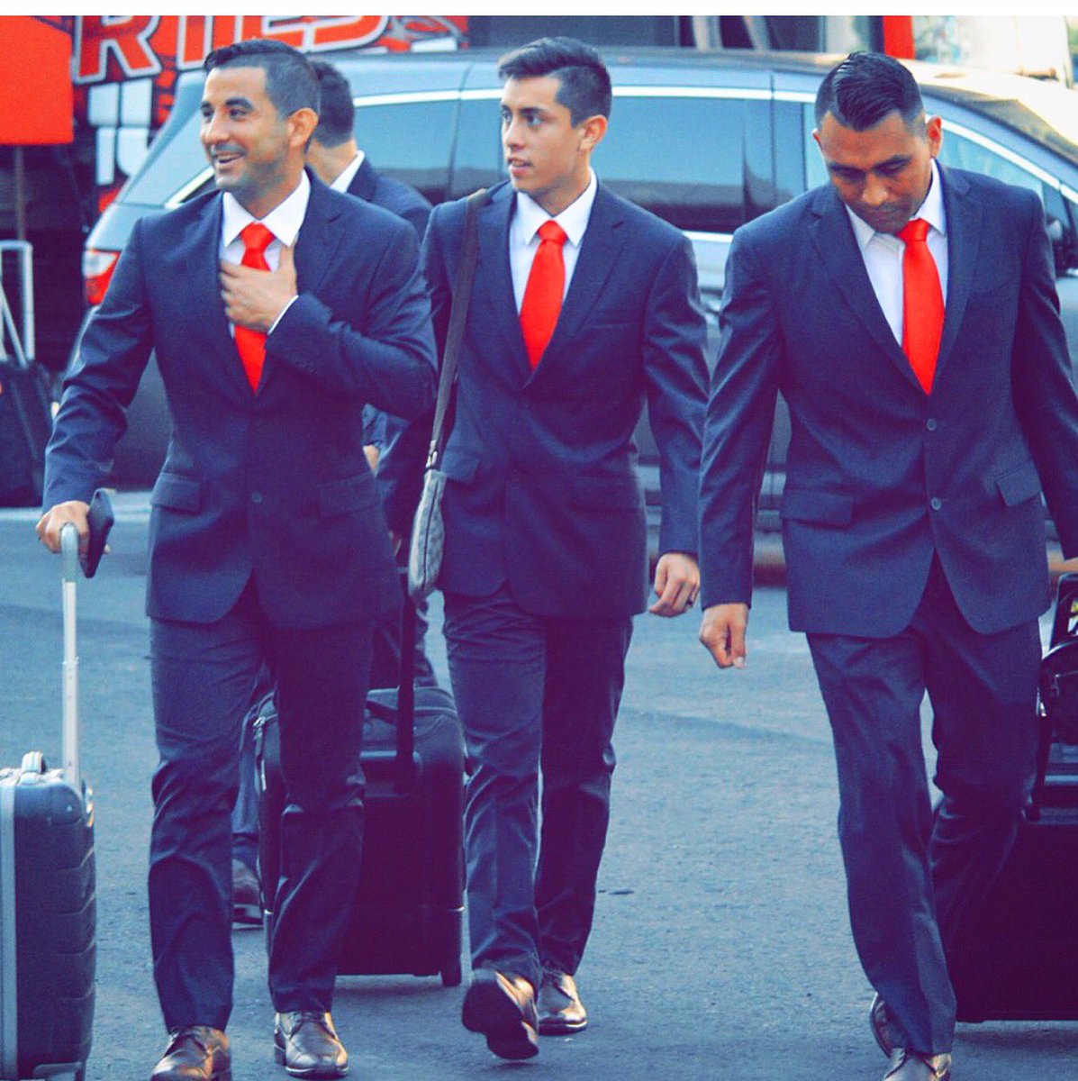 17 best Twitter Clubtiburones images on Pholder | Club Tiburones, Lalo ...