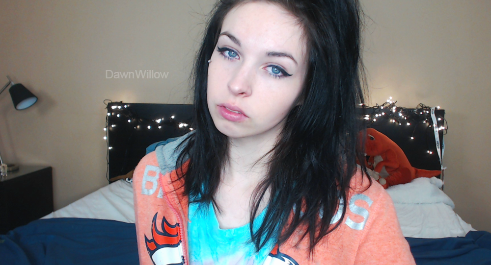 Tw Pornstars Dawn Willow Twitter Yo I M Live On Cam Chaturbate