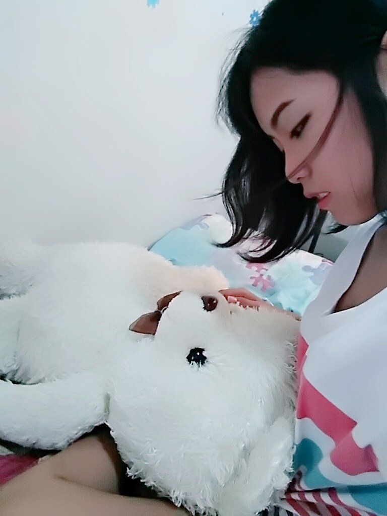 ถ้ามีแฟนจะกอดแฟนให้ยิ่งกว่าหมี ส่วนตอนนี้ก็มีหมีเป็นแฟนไปก่อนล่ะกัน 増加-zouka- @soyamizouka