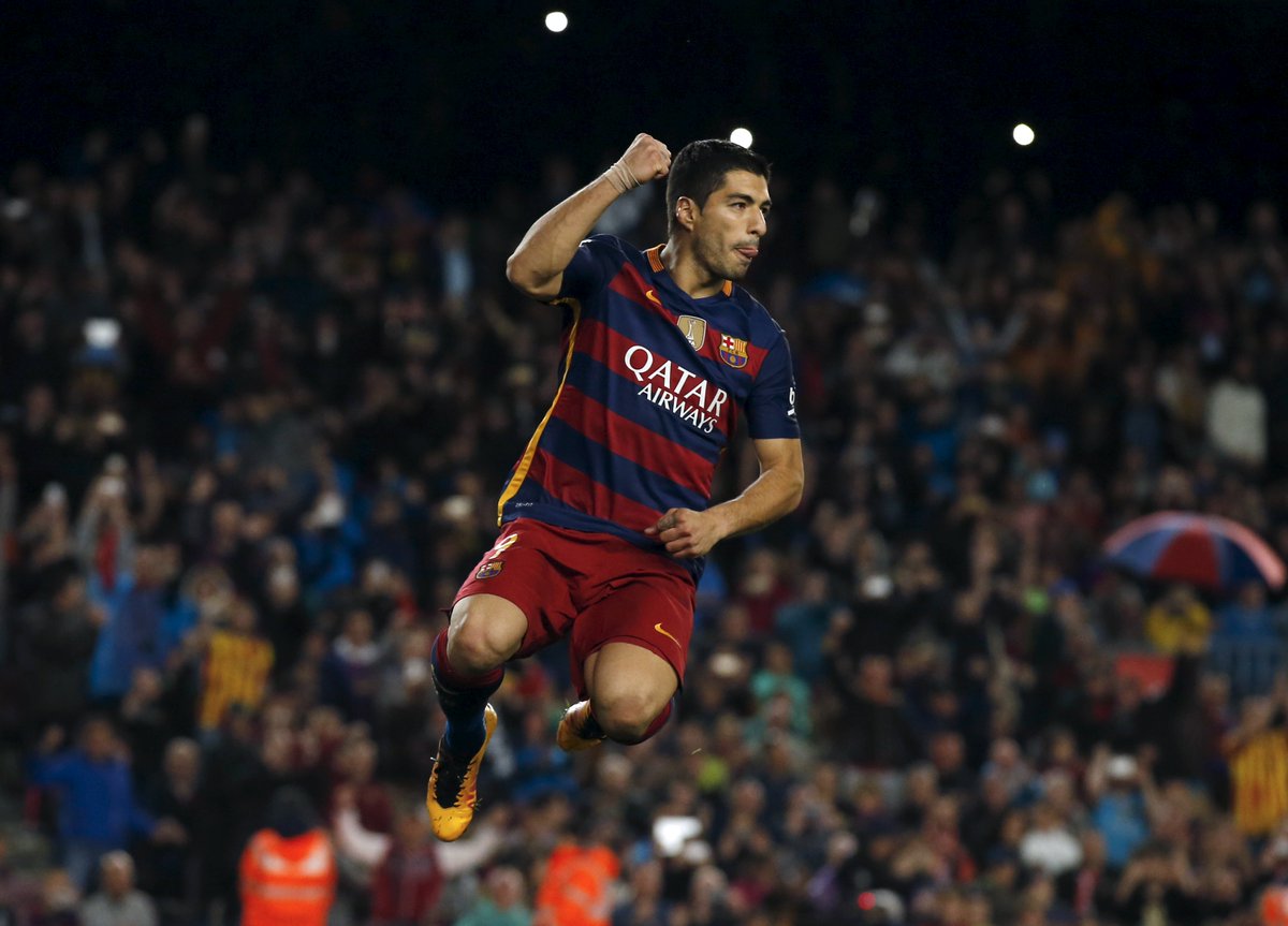 Luis Suarez has now scored 17 goals in his last 10 competitive games ...