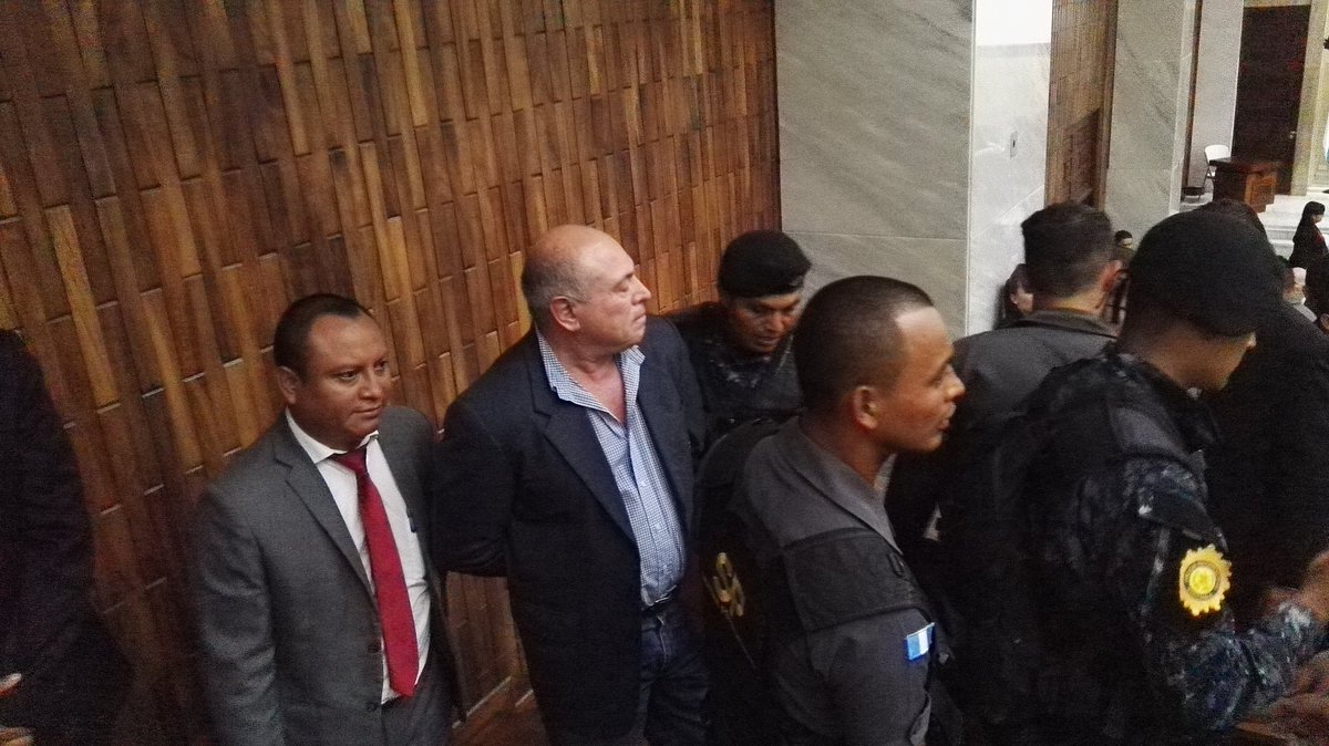 Byron Enrique Barrera y Héctor Hugo Solano son detenidos por la PNC en ...