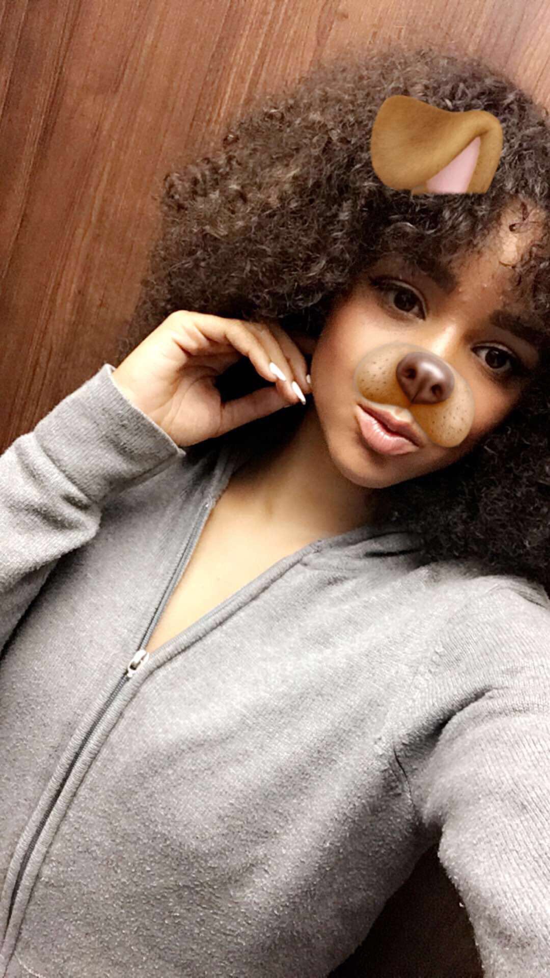 Pretty Girls With Curly Hair And Dimples