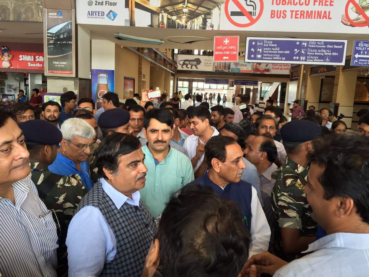 Nitin Gadkari visits Ranip Bus Port in Ahmedabad | DeshGujarat