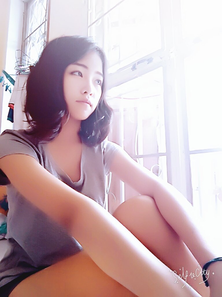 เซลฟี่เล่นๆ กับบานประตู 増加-zouka- @soyamizouka