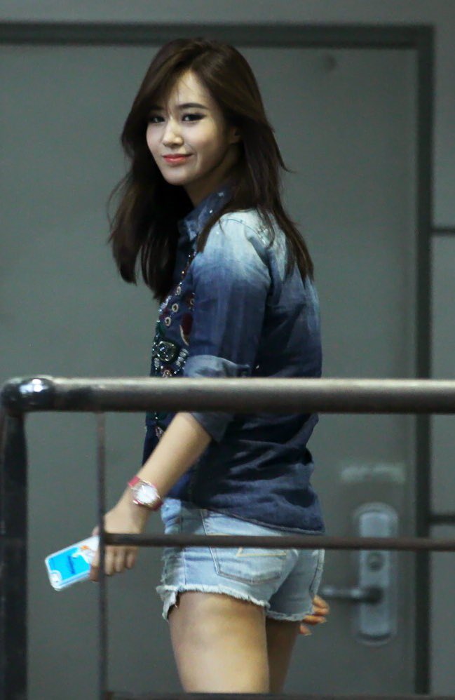 Girls Generation Yuri Butt