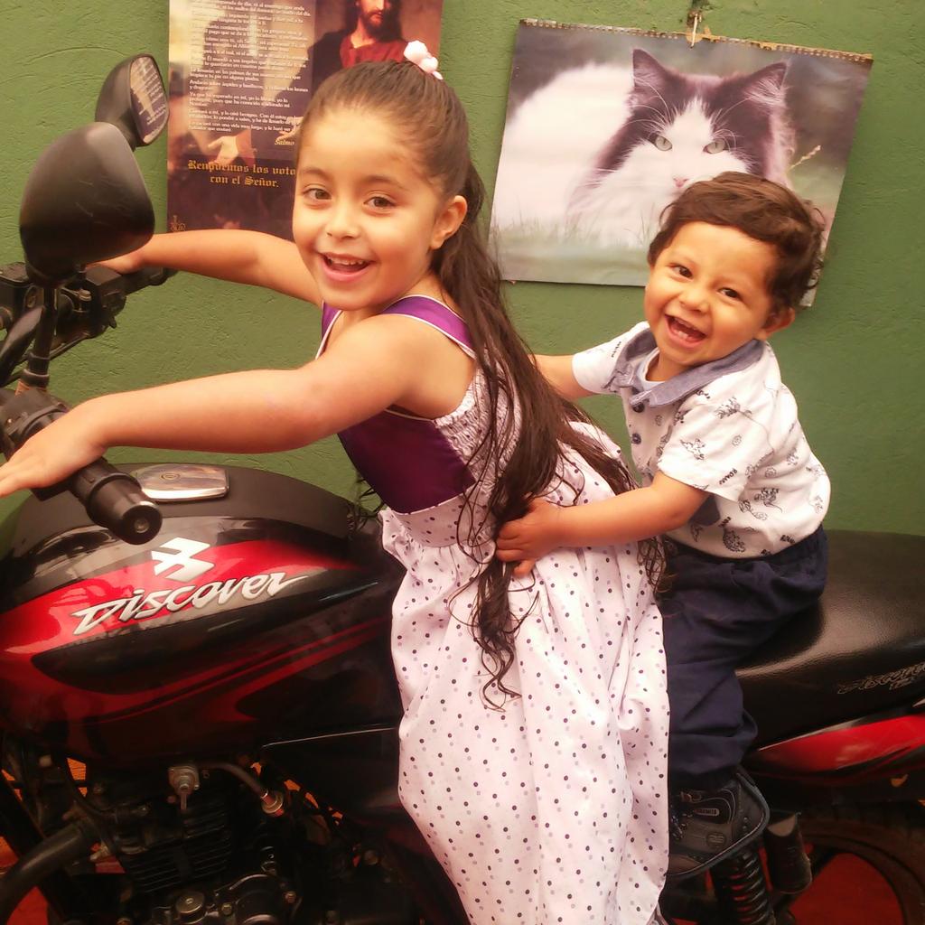 Roxana Mendoza (@roxi_roxana) | Twitter