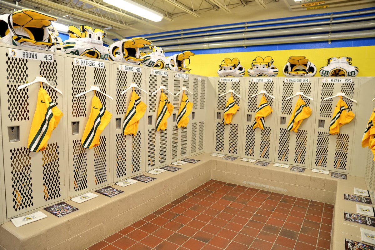 ? inside the Packers locker room in Canton. HOFGame | Green Bay Packers ...
