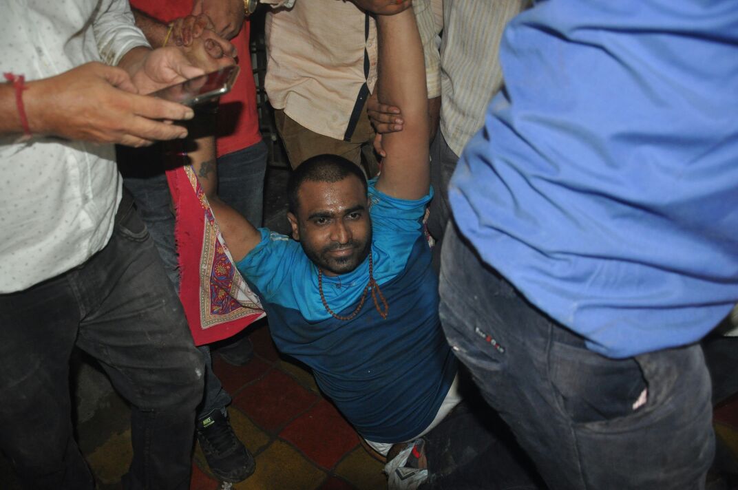 Pune gangster booked under MCOCA opens fire, injure 2 policeman in ...