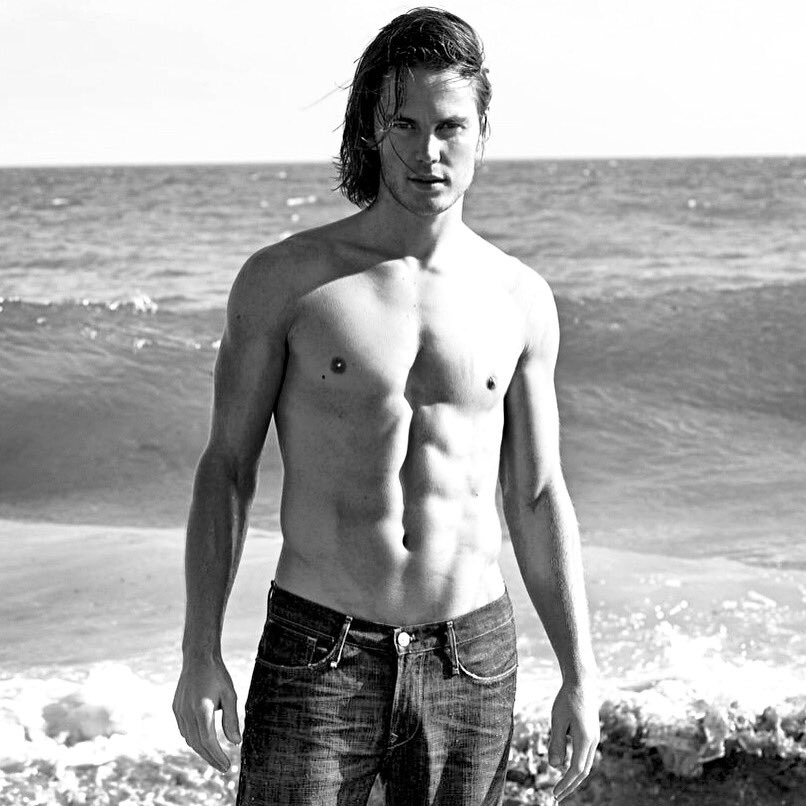 Taylor Kitsch - Taylor's Body Appreciation Thread #17: Because ...