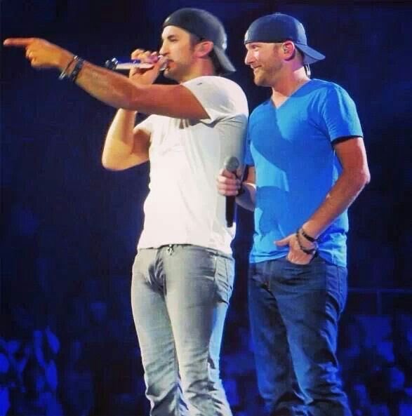 Luke Bryan Bulge
