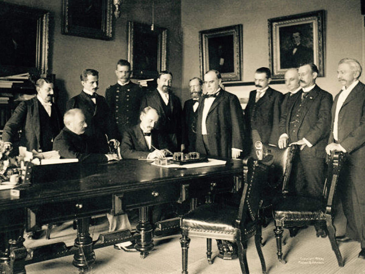 William McKinley presides over signing of Spanish-American War peace ...