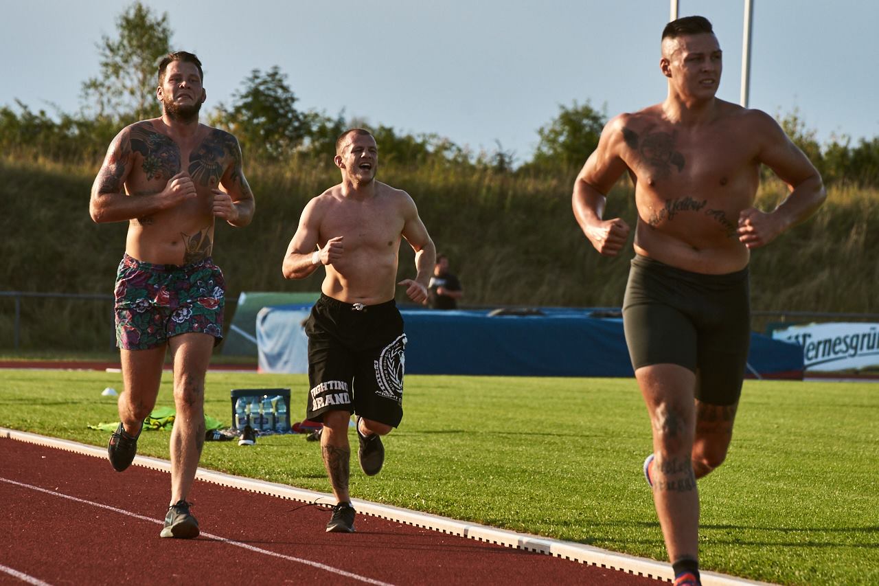 Феликс Дзержинский on Twitter: "So ähnlich sah es aus als Marcus Kottke, Christopher Henze ...