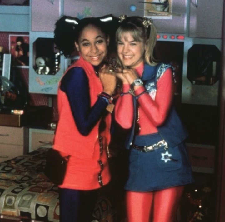 Zenon And Nebula Costumes