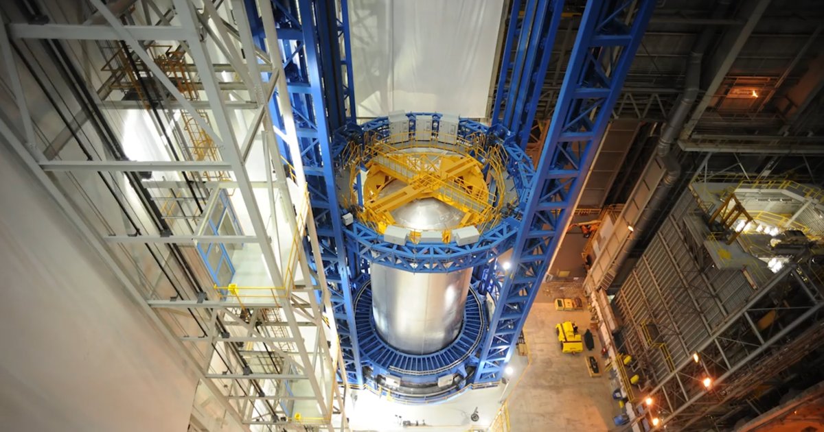 ? The world’s largest welding machine built this massive NASA rocket ...