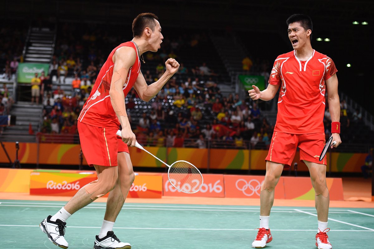 China's zhang nan and fu haifeng won the gold medal of men's badminton ...