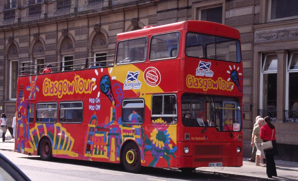 Pokemon Go bus tour offers sightseers a chance to catch 'em all | The ...