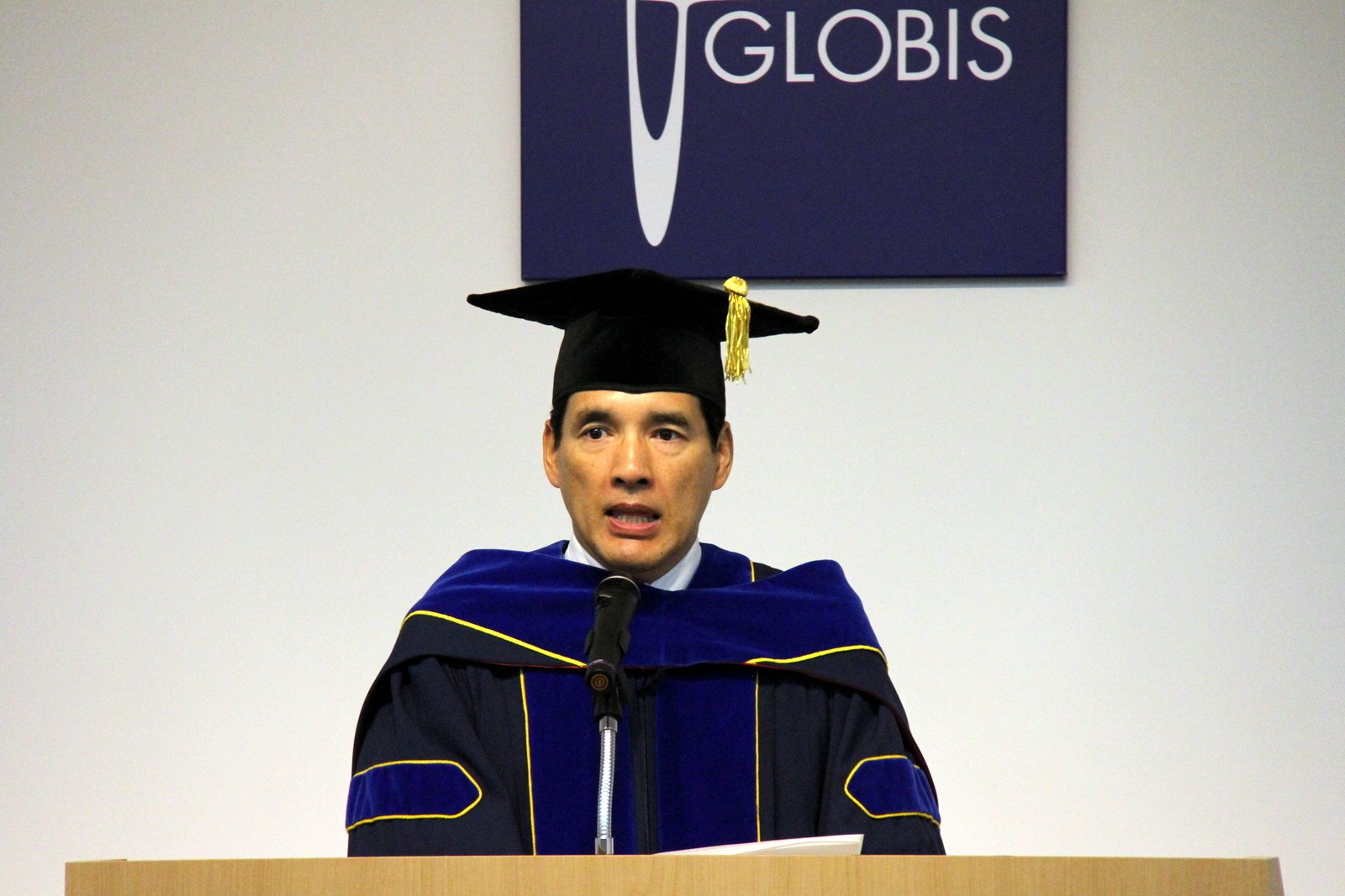 GLOBIS_PR on Twitter: "本日は、学校法人グロービス経営大学院「全日制英語MBAプログラム」2015年度卒業式。4期目となる今年度の卒業生は27名、出身国は16カ国。一人 ...