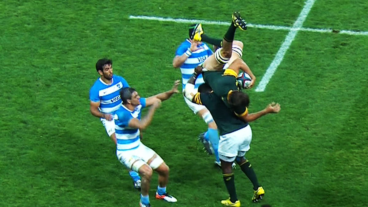 WATCH: The Beast shows incredible strength to hold Eben Etzebeth over ...