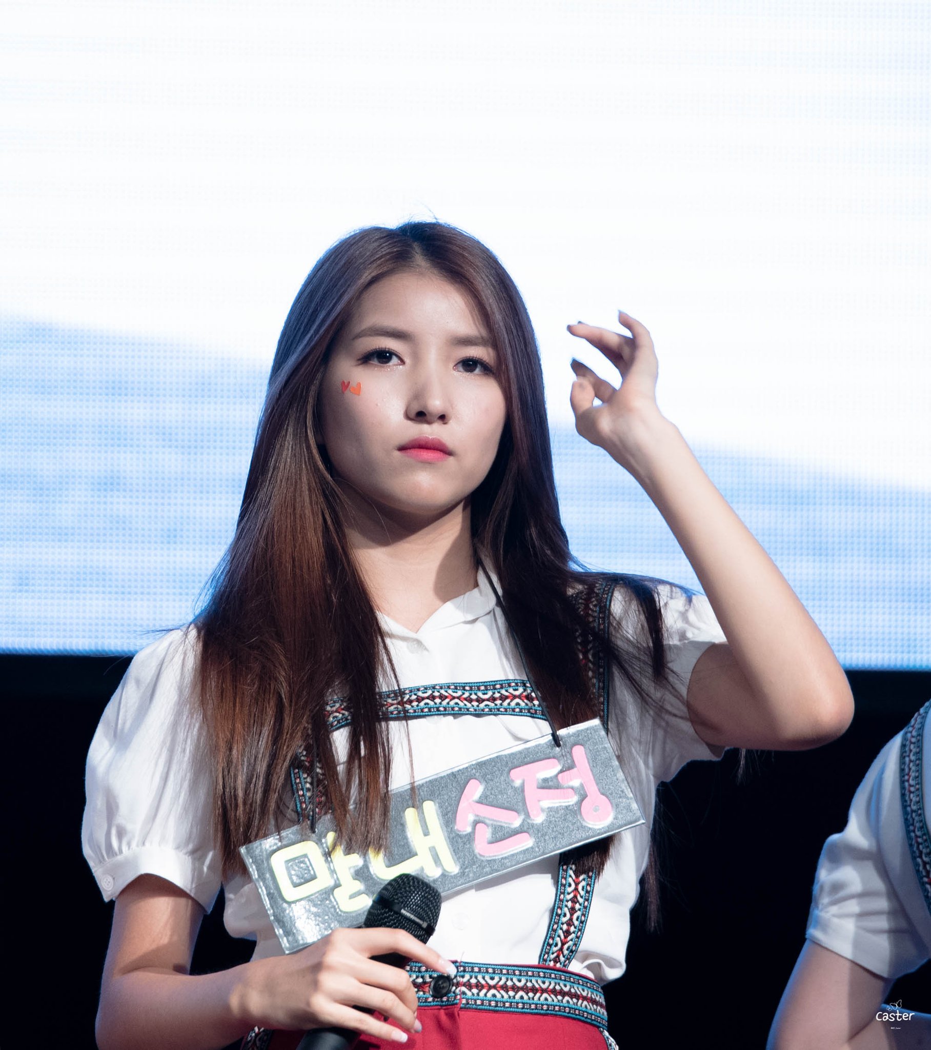 Sheer Delight on Twitter: "160820 대전 팬싸인회 소원 #소원 #여자친구 #GFRIEND @GFRDofficial https://t.co ...