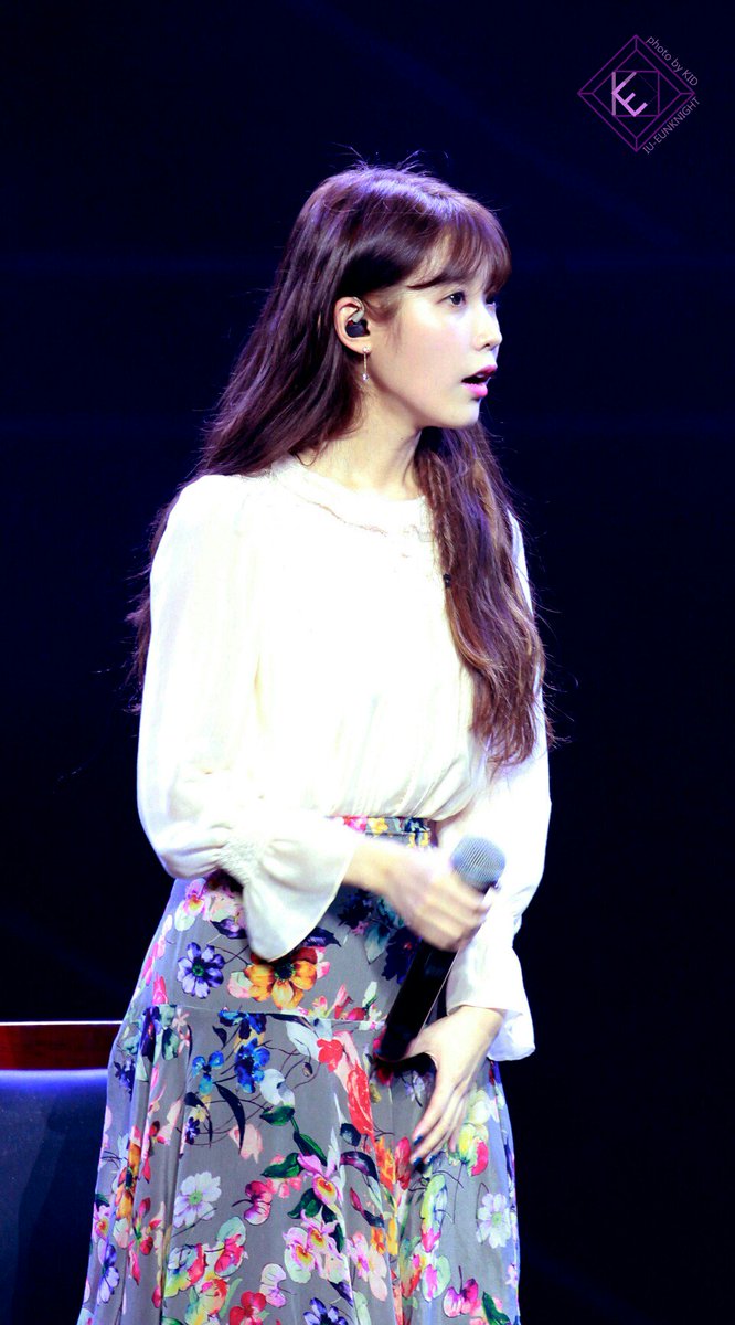 Vote for IU in AAA & MAMA on Twitter: "#아이유 #IU #GoodDayinCD 160820 IU Good Day in ChengDu by ...