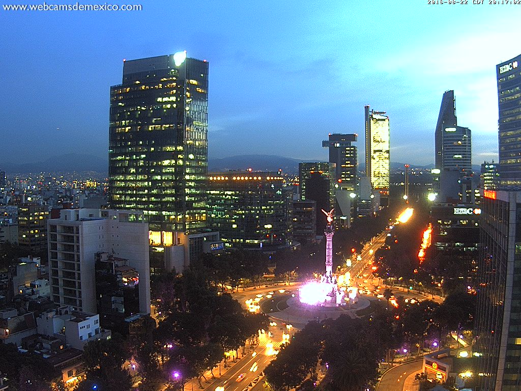 Paseo de la reforma, ciudad de méxico #cdmx, en la hora azul de este ...