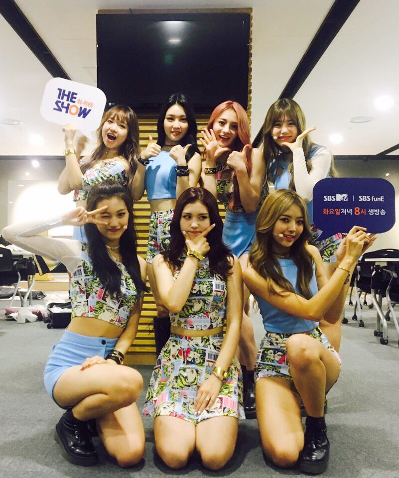 계속되는 폭염☀️ 지치고 힘들지만 소녀들과 파워UP하세요?? Whatta man들 아이오아이 무대보고 힘내세용 ioi ...