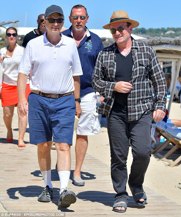 Bill Gates hits St Tropez hotspot with Bono—in socks and sandals ...